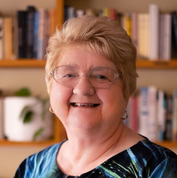 P76 Issue 9. Maria Bonar – ‘Kindred’ – Rochford Street Review