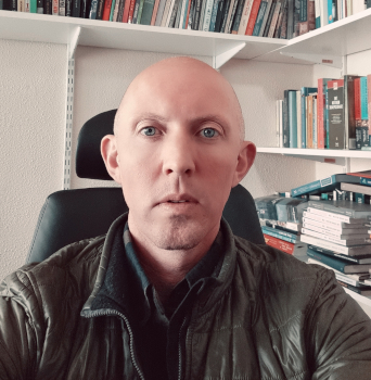 P76 Issue 9. Eoin Flannery – ‘Unsilent stones’ – Rochford Street Review